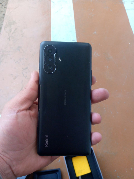 redmik40  12 ram 256