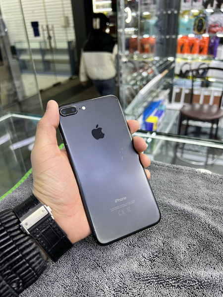 Srochna iphone 7 plus idael