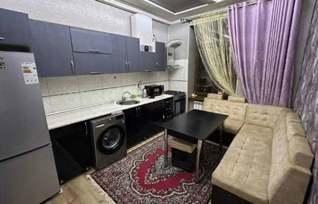 Бешагач 2х ком + не торцевая Высокопотолочка меджик Сити