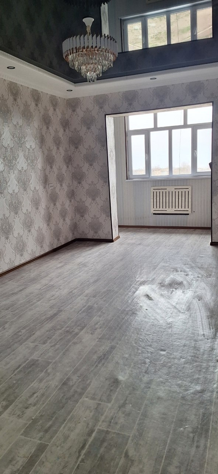 Срочно продам 2 ком квартиру на 4 этаж  в Ангрене после ремонта