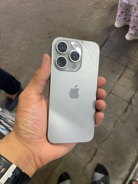 Iphone 15pro luxkopi