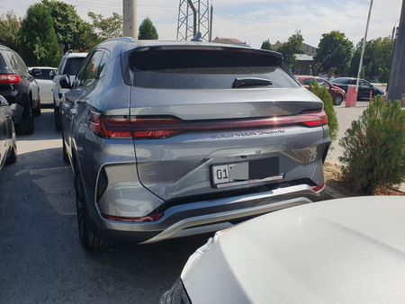 BYD CHempion. Gibrid.2024. Yurgani 13000. Narxi 27800