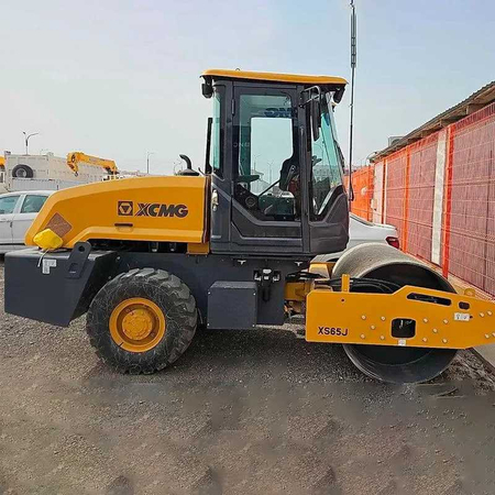 Дорожный каток XCMG XS143J 14т