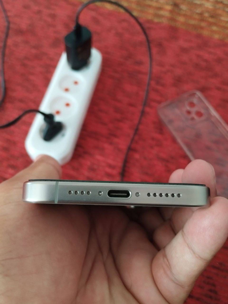 Iphon 15 pro max LLA