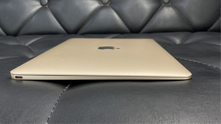 Apple MacBook 2017 года в идеальном состоянии