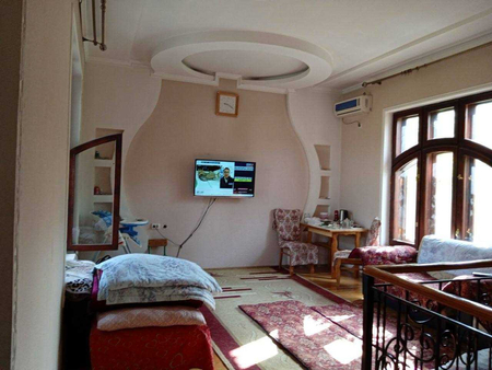 Участок,ТТЗ,9.75-соток,фасад 50 м,вдоль дороги,строение 250 м²