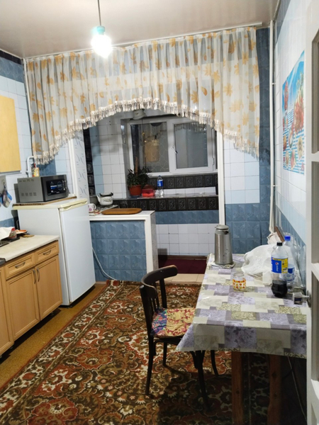 Сдается в аренду квартира возле метро косманавтов