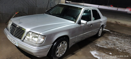 W124 E230  m102 2,3l  1989yil xolati yaxshi