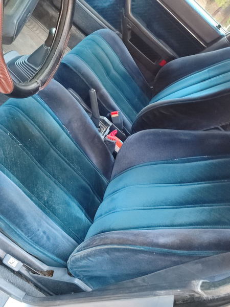 Tayota camry sotiladi