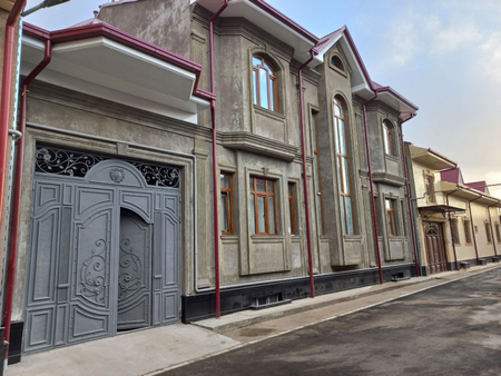 Дурмен Саниф дом участок