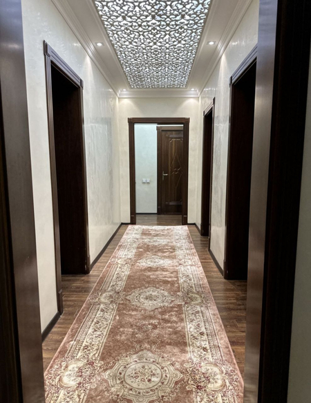 Продаётся квартира в Ойбек метро 4 ком