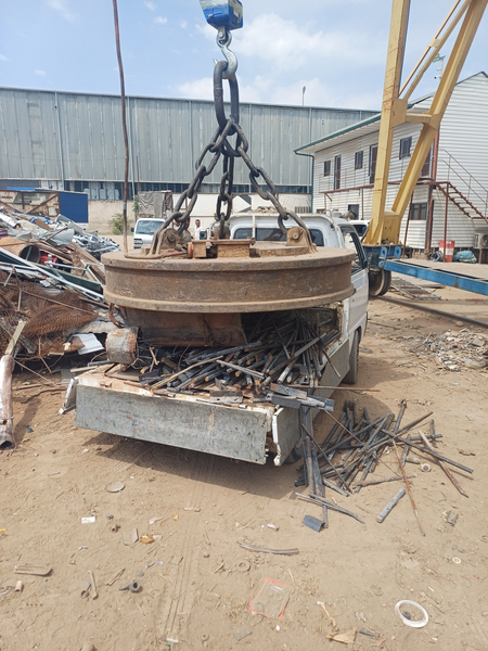 3000 Sum. Metalalom Metal chugun olamiz. Har xil metallomlar