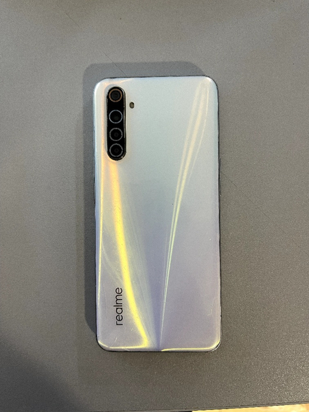 Android Realme 6