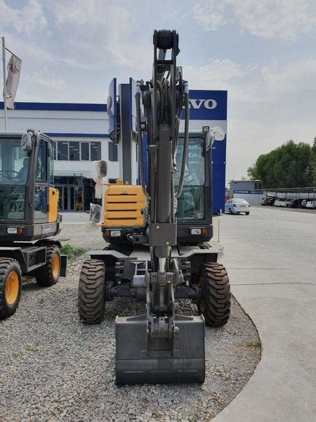 Экскаватор мини VOLVO EW60C