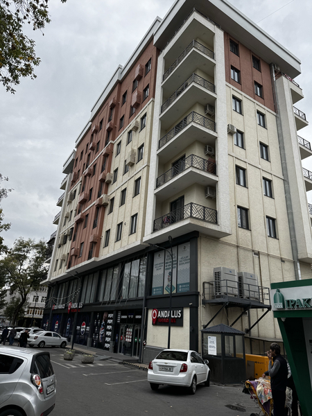 Срочно продаётся 4х комнатная квартира в Новостройке