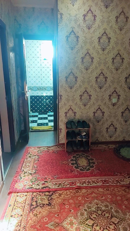3 xonali kvartira sotiladi