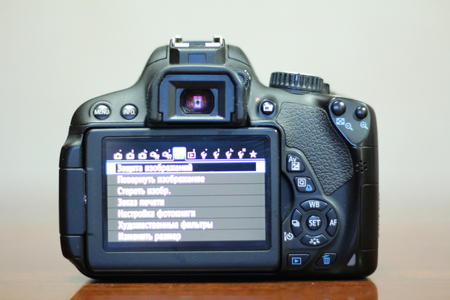 Canon D650 + canon 24mm 2.8