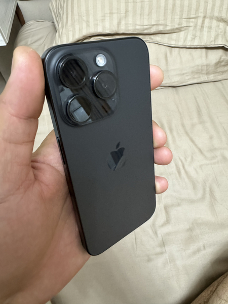 Iphone 15pro 128 black natural