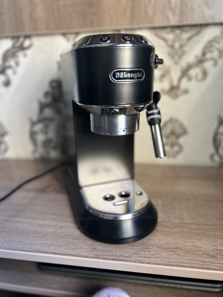Кофеварка delonghi
