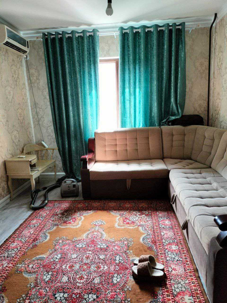 Sergeli 8  qizlarga sheriklikka kvartira bor