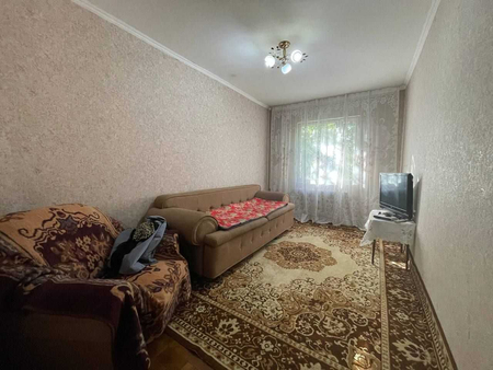 Продаётся квартиры в Ташкенте 3/3/9 на Мирзо-Улугбекском районе(J2573)