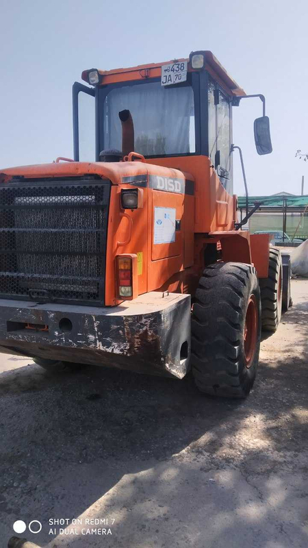 Фронтал погрузчик сотилади sd200 DISD