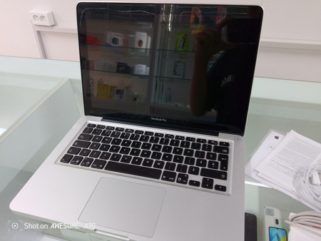 Macbook pro sotiladi