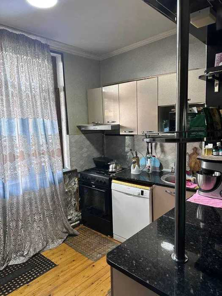 Академ городок 3*1*3 СРОЧНО ЯЛАНГАЧ