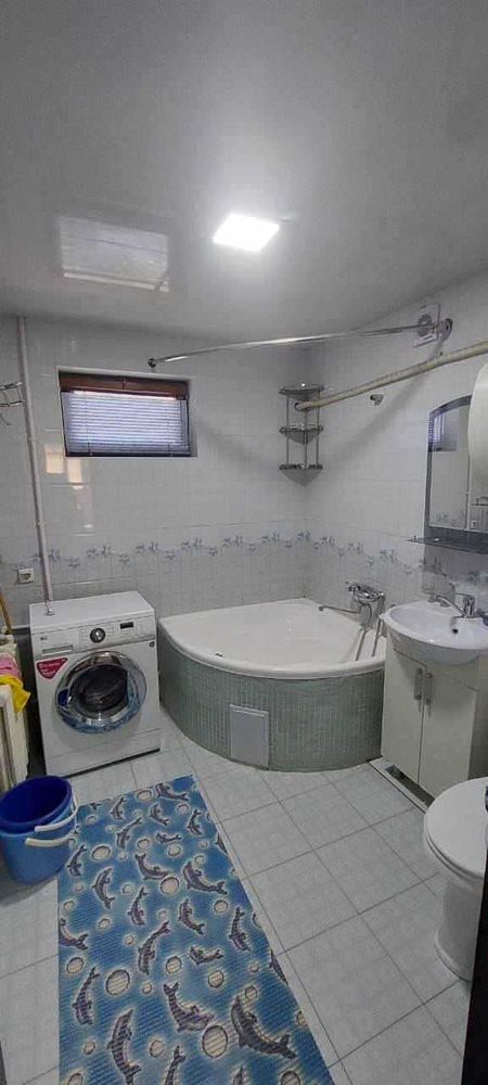 sharq tomondan 3 xonali uy ijaraga beriladi