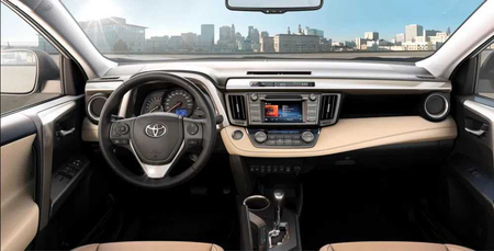 Toyota Rav4, машина в идеальном состояние. Кожаный салон!