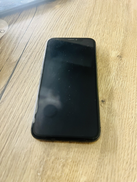 Iphone X 256g ,ishlidigon ,displey almashtirish kerak