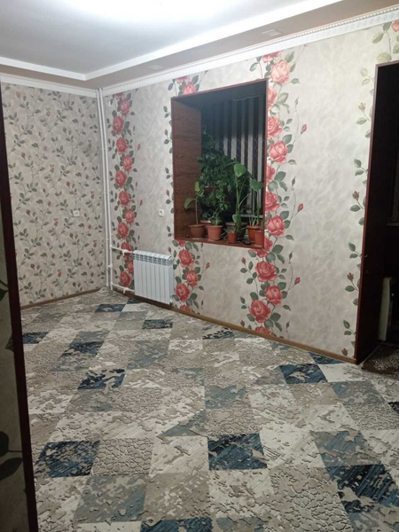 Продается 2-х комнатная квартира в Чирчике