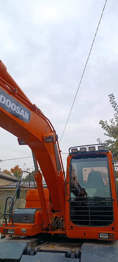 Экскаватор Doosan