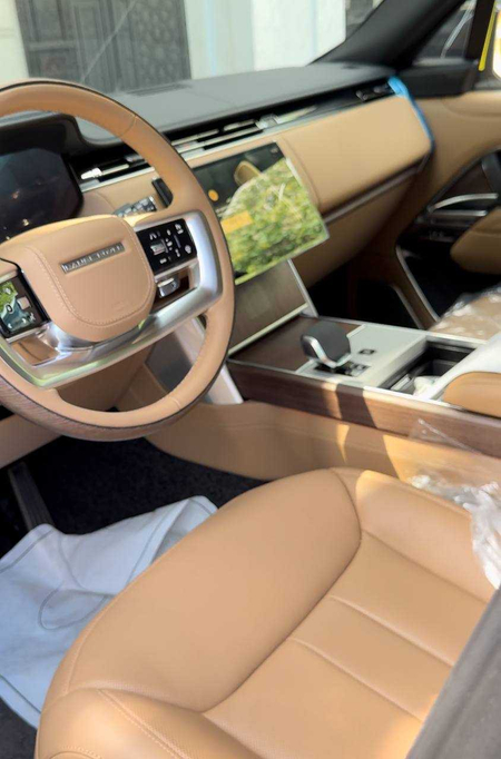 Range Rover Autobiography Lounge P530 год 2024