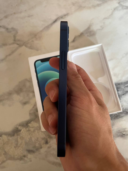 iPhone 12 Mini..