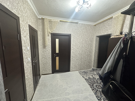 Srochno srochno 3 xonali 66 kvadratli kvartira sotiladi 54.900$