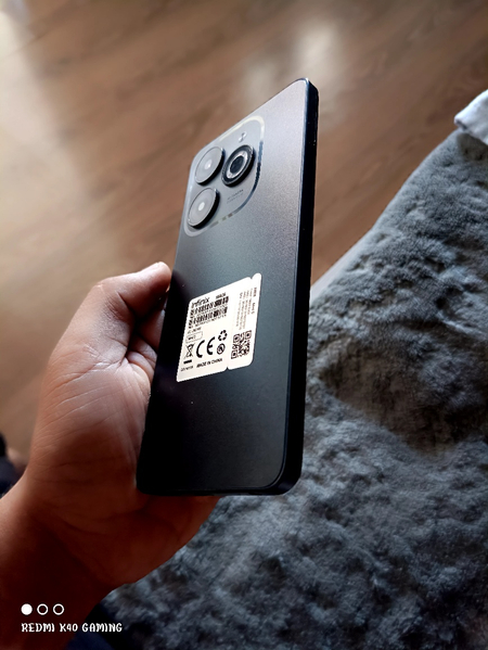 Infinix Samart8 yangi