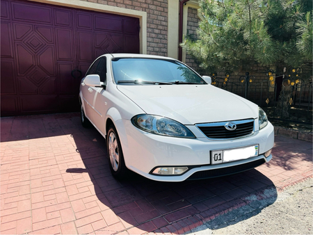 Chevrolet Lacetti 3 позиция без люк Gentra