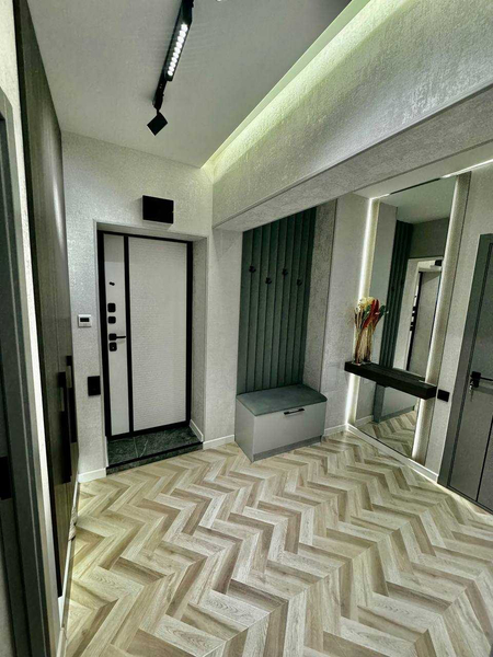 V4333 2в3/3/4 Ойбек Ор.р: Mirabad  Avenue 62м2 евро ремонт