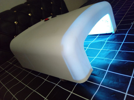 UV/LED лампа для маникюра