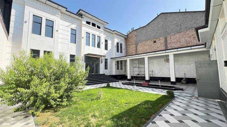 Продается Евро дом Сергели Авторынок  700м2