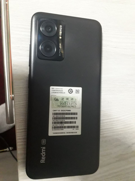 Telefon sotiladi