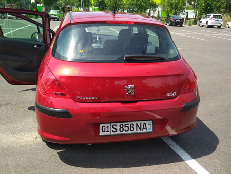 Peugeot 308 год выпуска 2008 1 хозяин в идеале