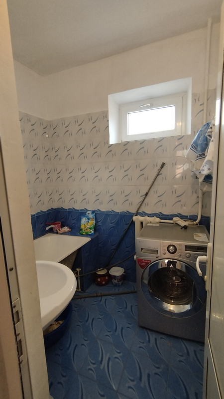 Vokzalda 2 xona 77 seriya sotiladi