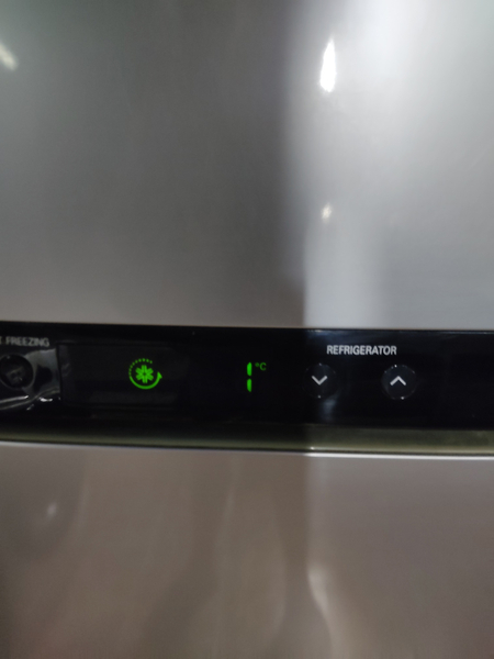 Продается холодильник LG