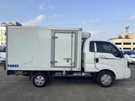Kia bongo kalpak
