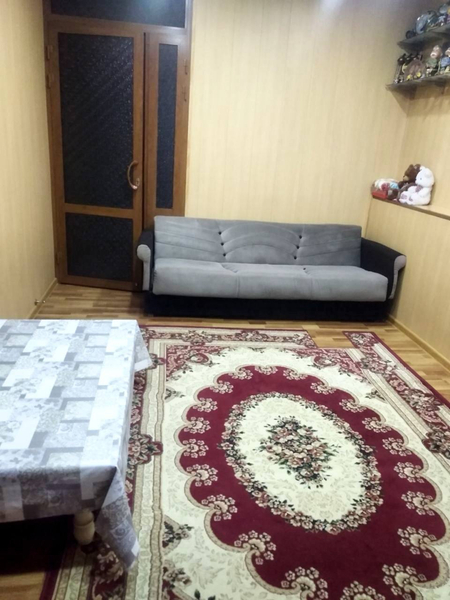 3 xona 4 xona qilingan algaritm 31da joyi juda yaxsh joyda narxi arzon