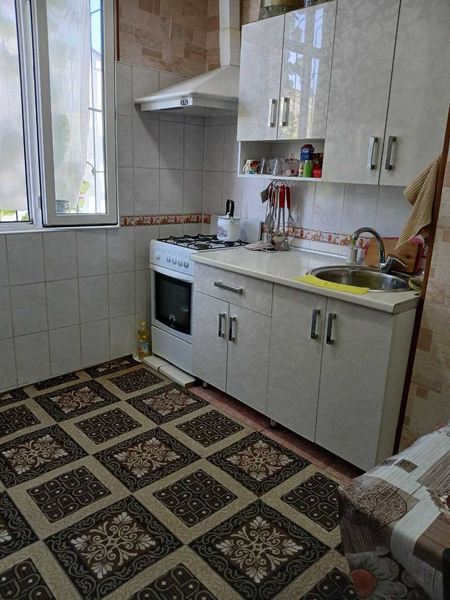 Продаётся 2-х комнатная квартира в массиве Ибн-Сино г. Ташкент