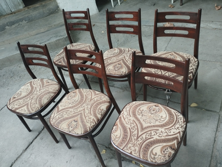Продается румынская стулья