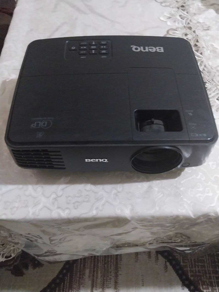 projektor proyektor ideal BENQ